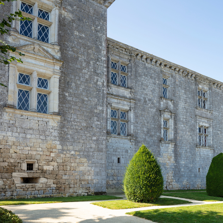 Surprising Renaissance decor